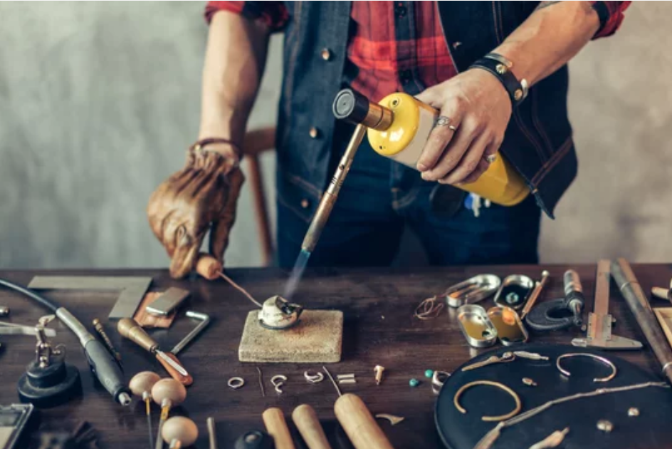 SILVER MAKING CLASS - MojaSurf